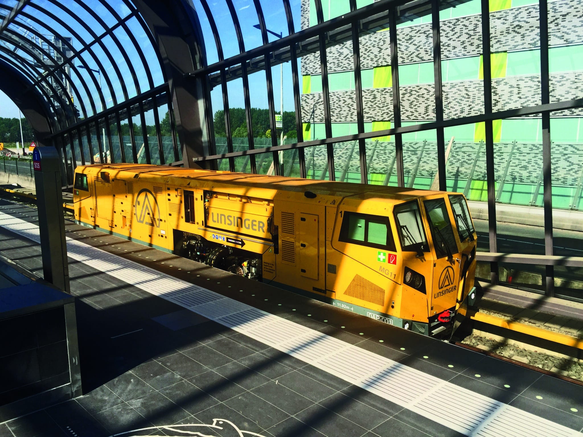 Linsinger Maschinenbau - LINSINGER MG11 im Einsatz in München